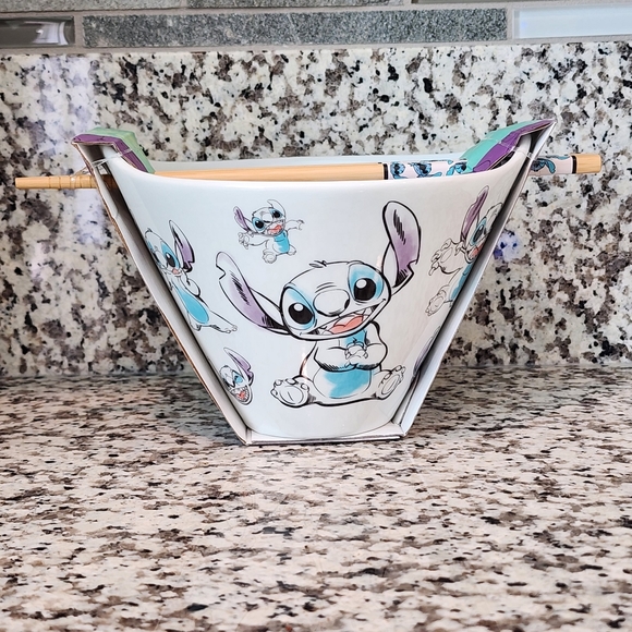 Disney | Kitchen | Nwt Disneys Stitch Ramen Noodle Bowl With Chopsticks ...